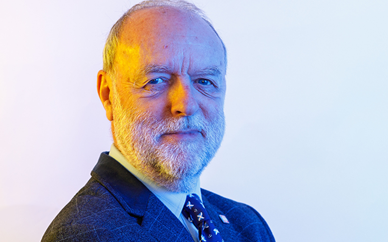 Stan Mitchell steps down from BSI's FM Standards Committee | Facilitate ...